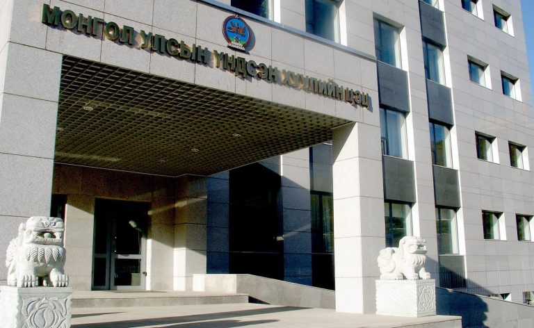 11 дүгээр сарын 26 ны өдөр бол Анхдугаар Үндсэн хуулиа баталж Бүгд Найрамдах Улсаа тунхагласан өдөр